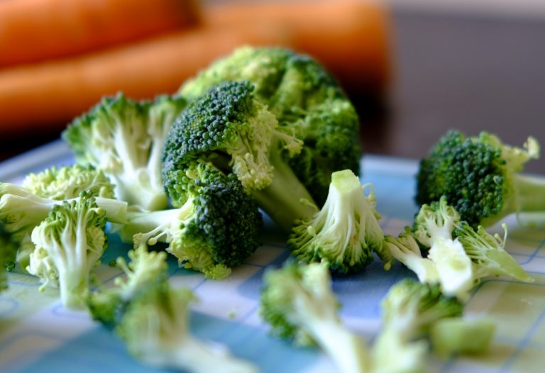 What Causes Black Spots On Broccoli? Is It Safe To Eat?